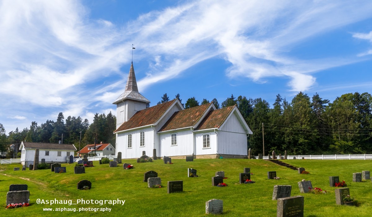 Helgen kirke – Asphaug.Photography – NorskeKirker.no