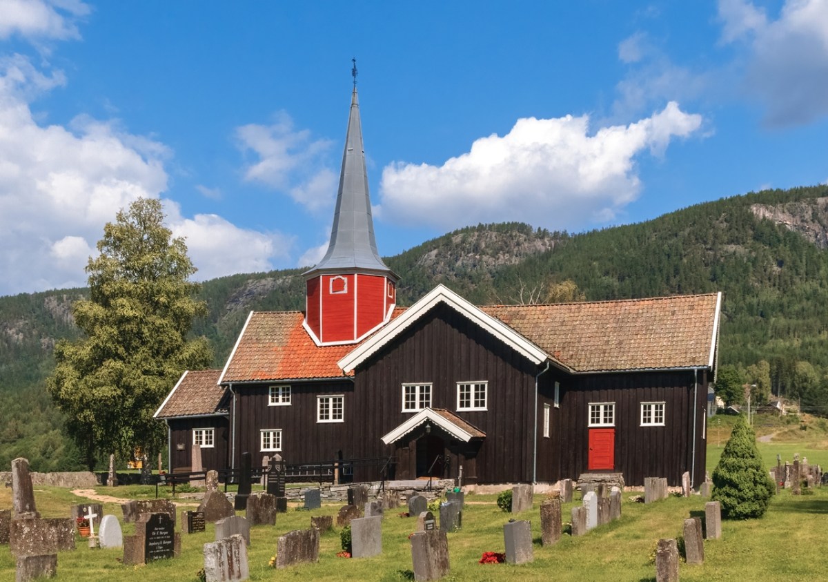 Flesberg stavkirke – Asphaug.Photography – NorskeKirker.no